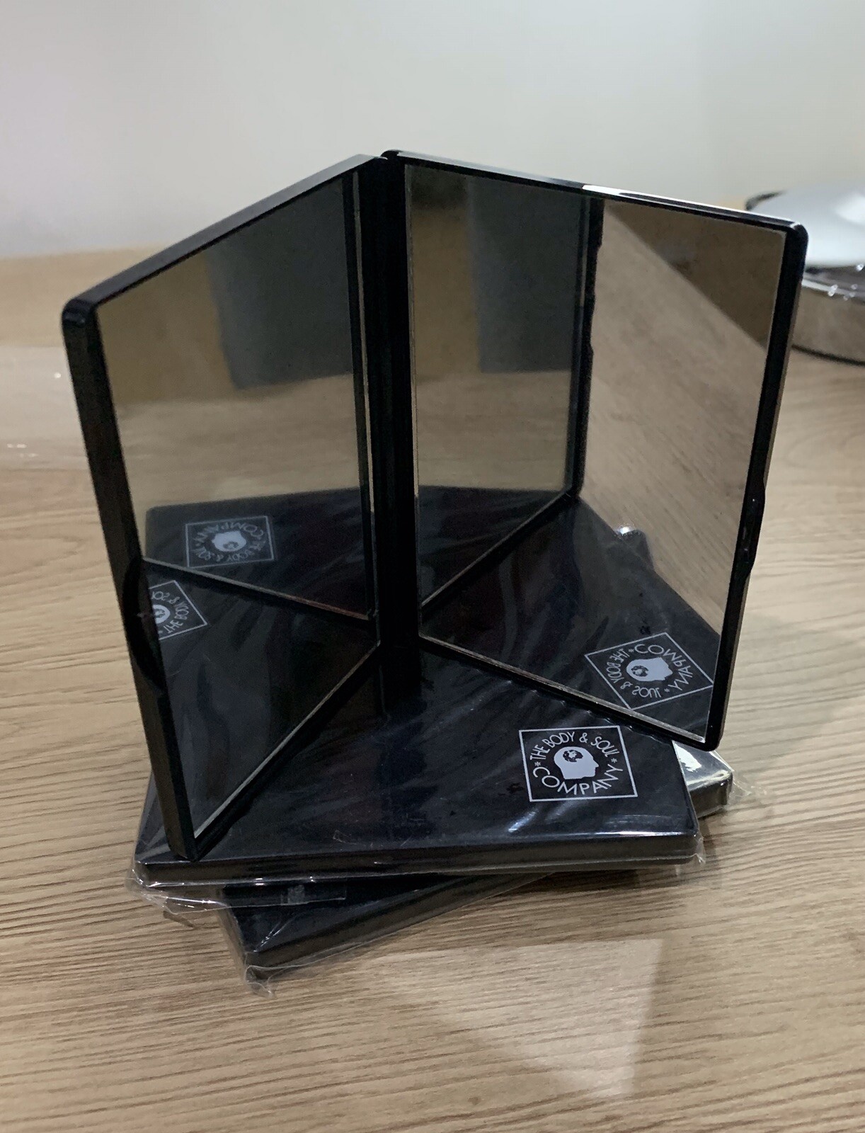 MEGA DEAL- BLACK FOLDING COMPACT MIRROR Small Size Travel Handbag ...