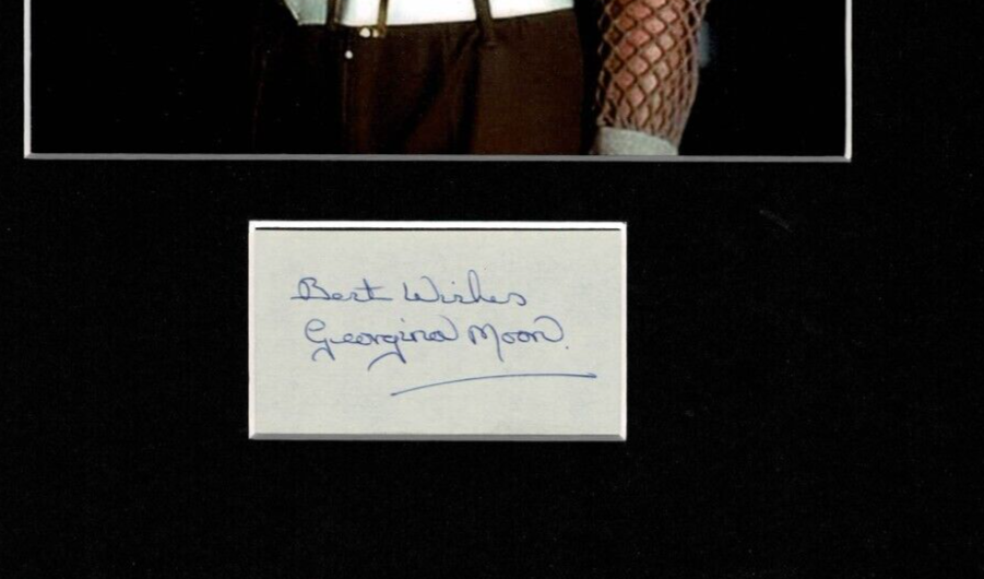 GEORGINA MOON UFO CARRY ON CAMPING AUTHENTIC SIGNED AUTOGRAPH DISPLAY ...