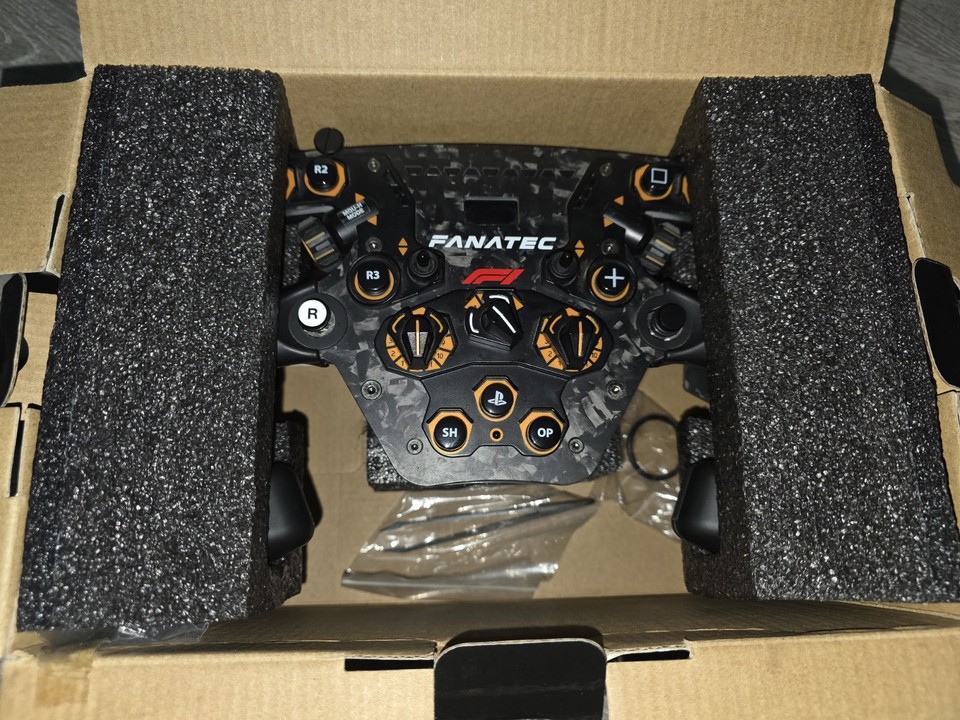 Fanatec ClubSport F1 Steering Wheel 2020 - Limited Edition - Perfect ...