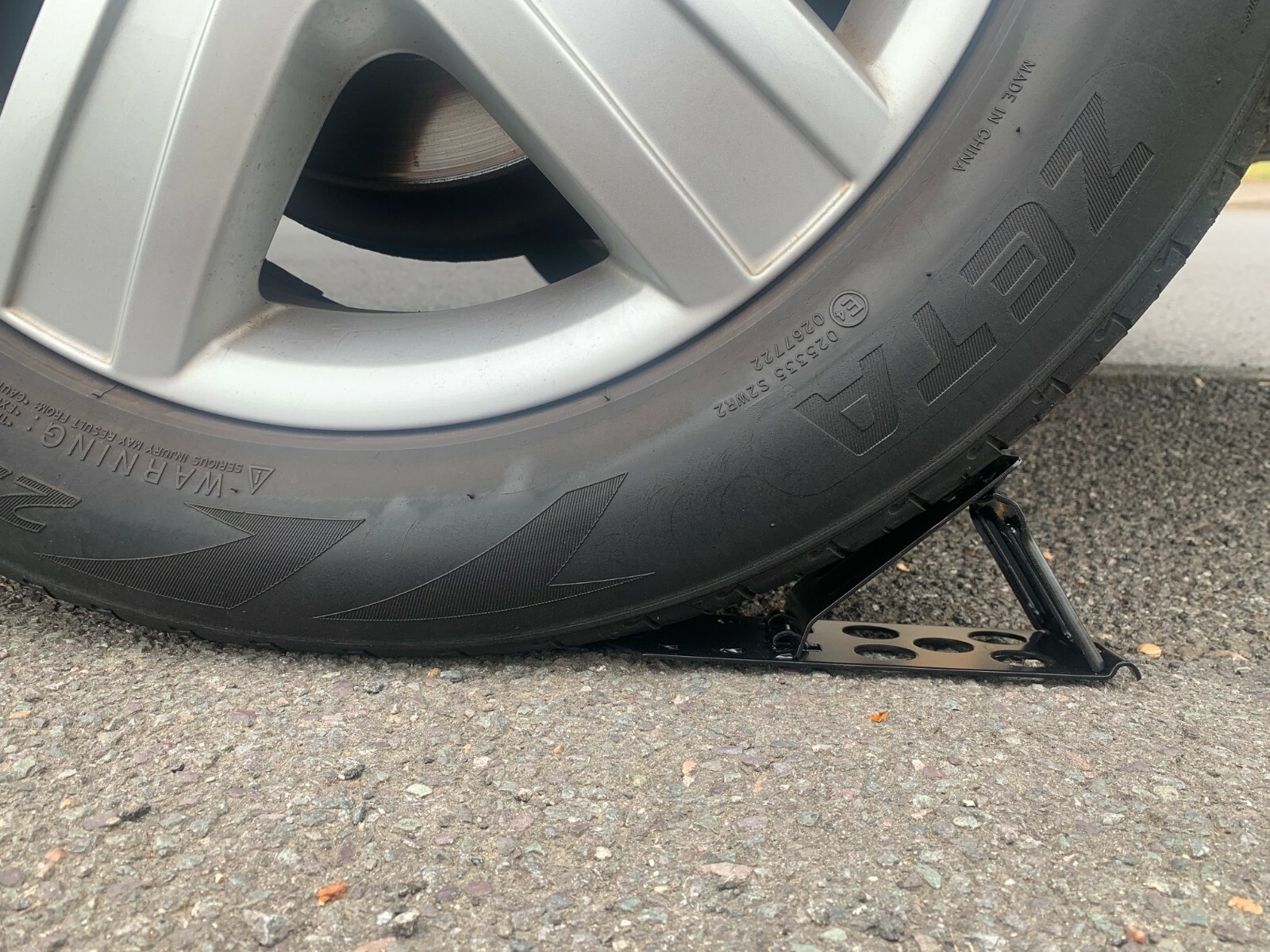 Car Tyre Change Axle Stands 3 Tonne Wheel Chocks Stoppers Puncture ...