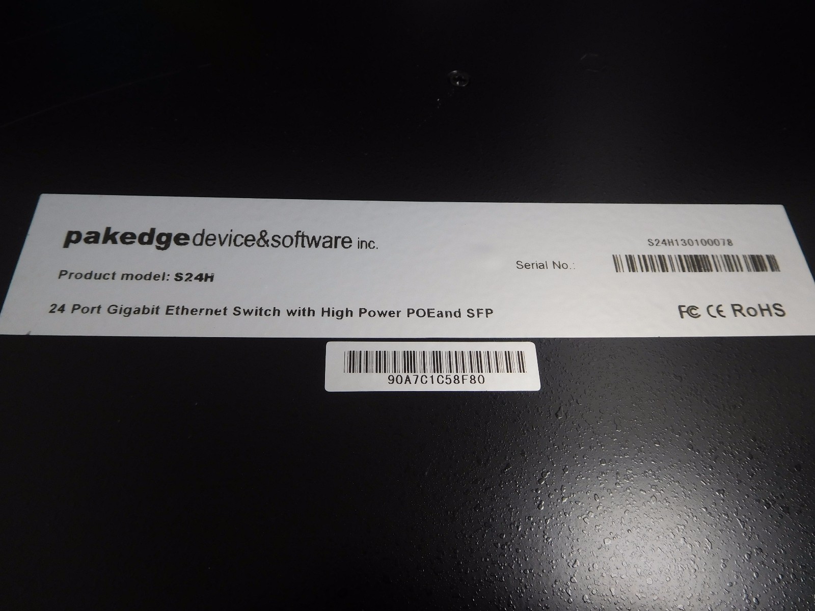 Pakedge Device & Software S24H 24-Port Gigabit High Power PoE SFP ...