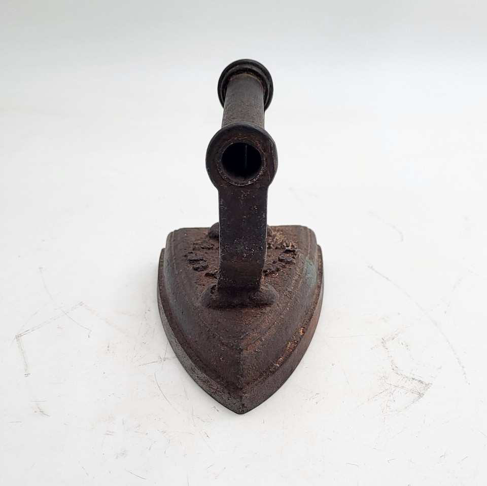 Antique Sad Iron Sheldon & Co. Size 3 | eBay