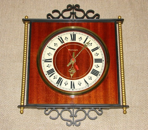USSR Vintage Soviet electro-mechanical wall clock JANTAR wood good ...