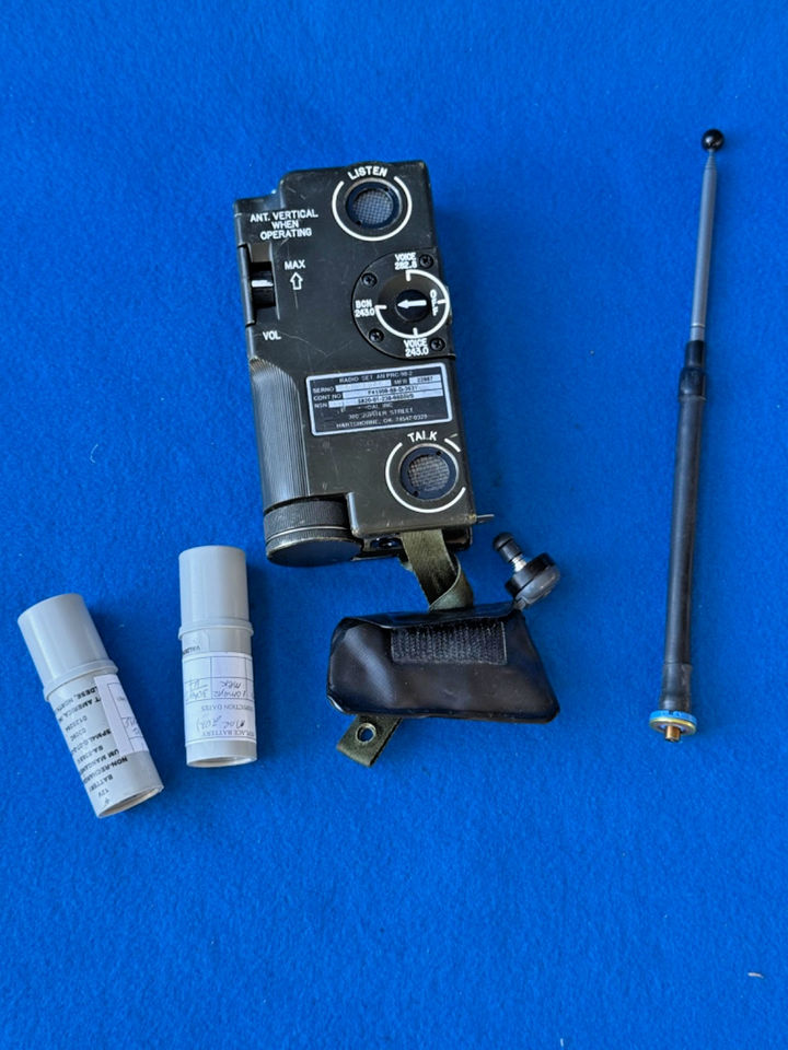 Excellent AN/PRC-90-2 Military Pilot Flight Aircrew Survival Radio ...