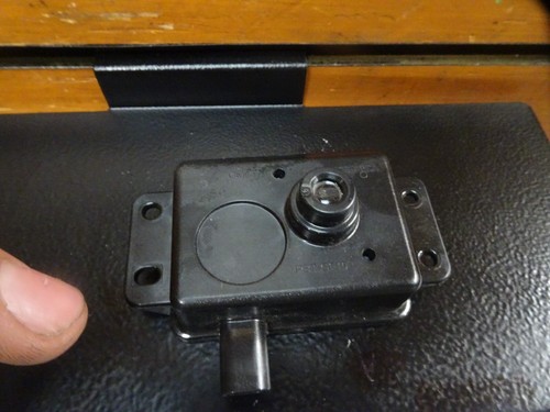 GENUINE GM REAR CLOSURE HANDS FREE LAMP 853094527 OEM | eBay