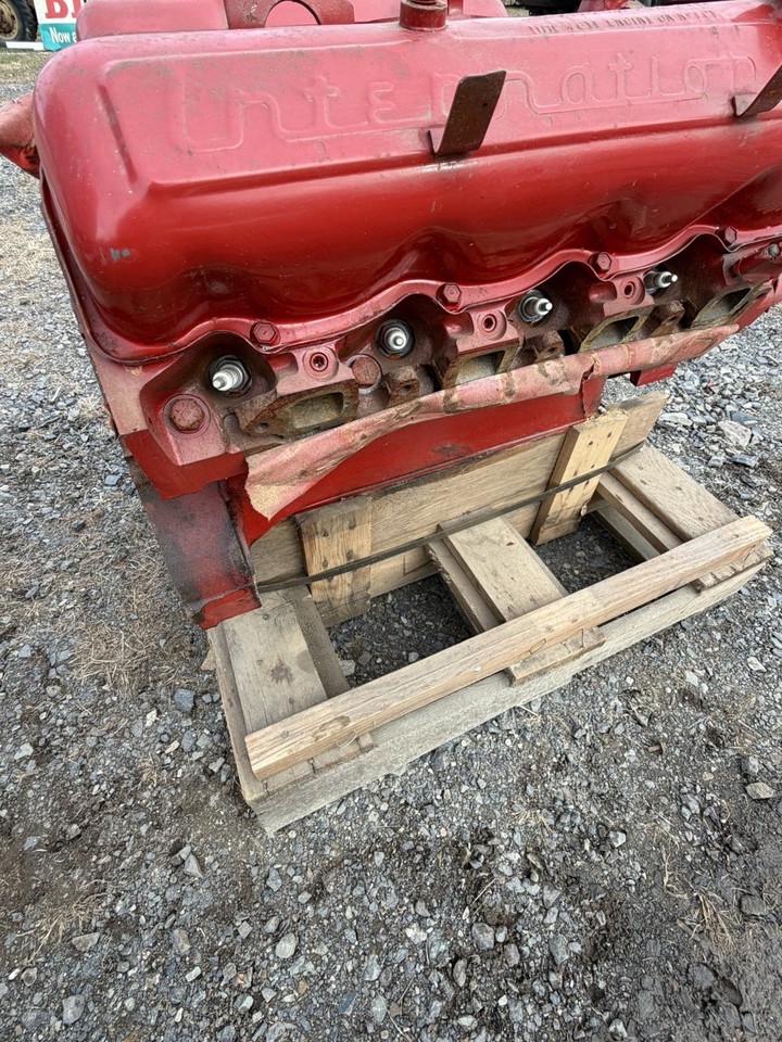 NOS New In Crate International 345 V8 Gas Engine Motor Scout Loadstar ...