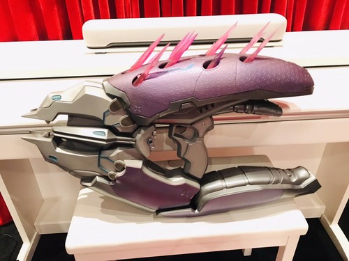 Halo - Needler Limited Edition Replica - 1:1 Size - Neca Working Lights ...