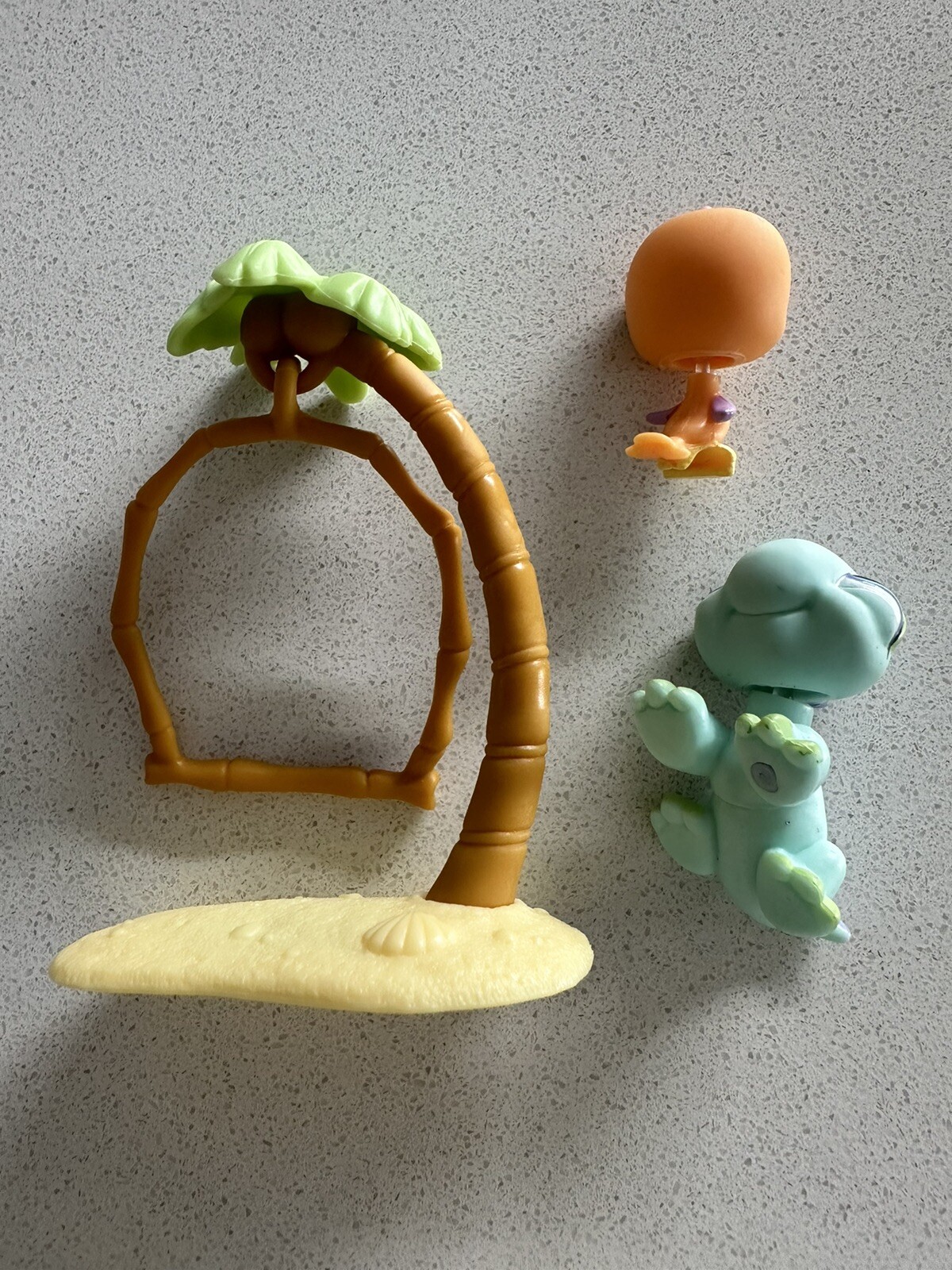 Littlest Pet Shop LPS Walmart Exclusive Complete #766 Parakeet #767 ...