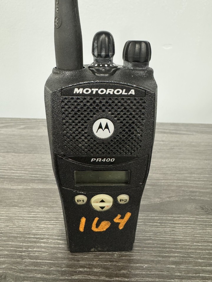 MOTOROLA PR400 2 Way VHF Radio -- AAH65KDF9AA3AN -- 146-174 MHz | eBay