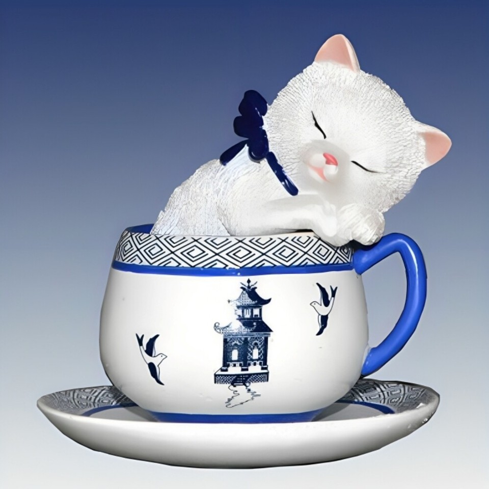 The Hamilton Collection Fun Loving Feline Blue Willow Teacup Sculpture ...