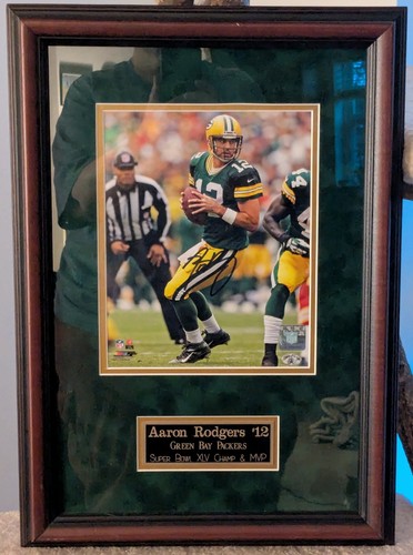 Superbowl XLV Champ & MVP AARON RODGERS Signed 8x10 & Framed/Matted ...
