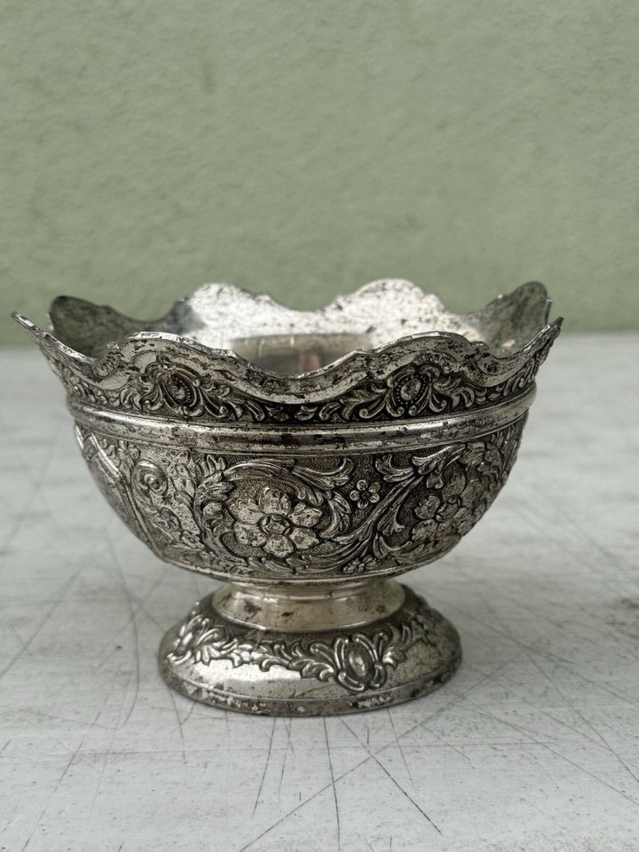 Vintage Repousse Silver SilverPlate Bowl Dish Ornate Stamped "Lion ...