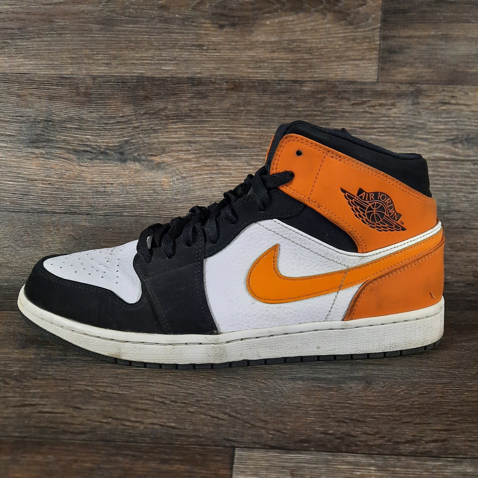 Nike Air Jordan 1 Mid Retro Shattered Backboard 55472… - Gem