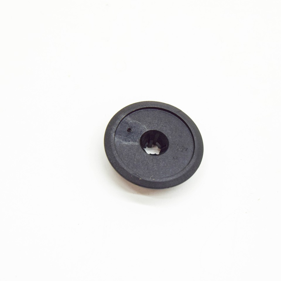BMW 3 G20, G28 Clip Nut 7261260 07147261260 NEW OEM | eBay