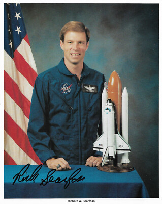 Astronaut Rick Searfoss STS 58,76 & 90 signed Autograph 10" x 8" COA ...