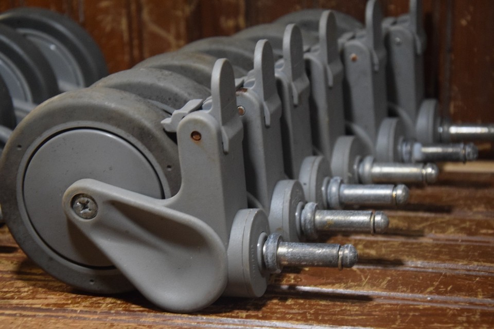 SHEPHERD NON-MARRING 4" WHEEL SWIVEL CASTOR 7/16" MOUNT STEM 12PC LOT 6 ...