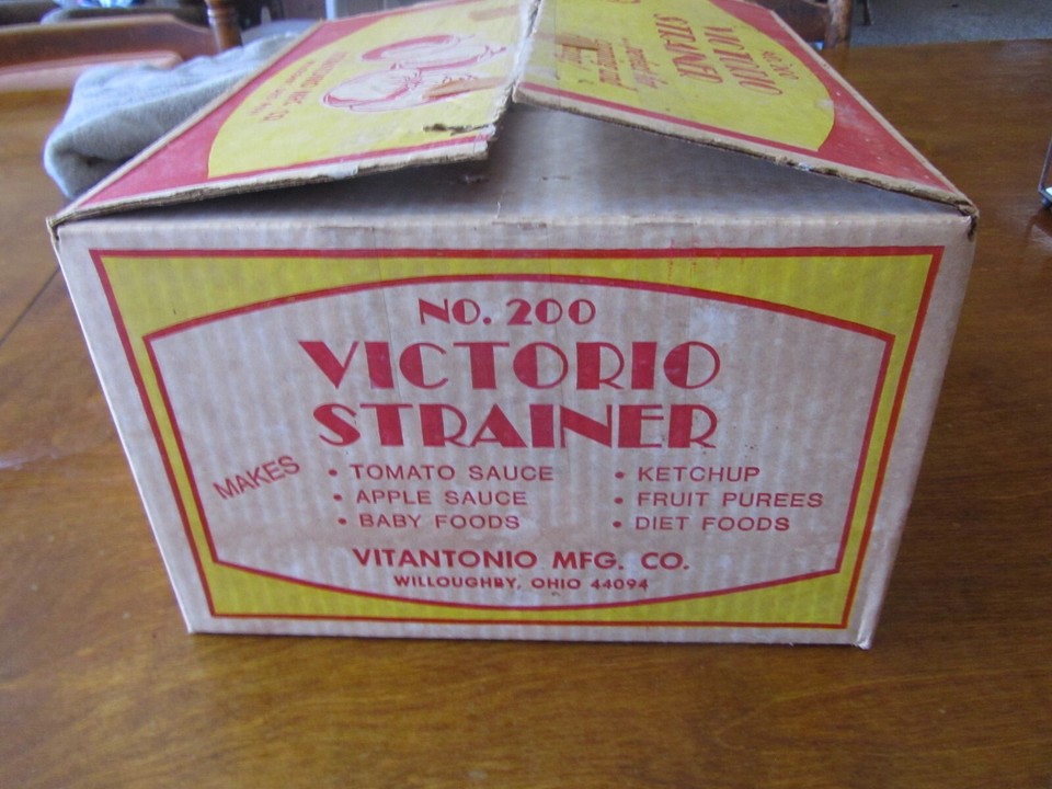 Vintage Victorio No 200 Food Strainer Tomato Sauce Juicer Box COMPLETE ...