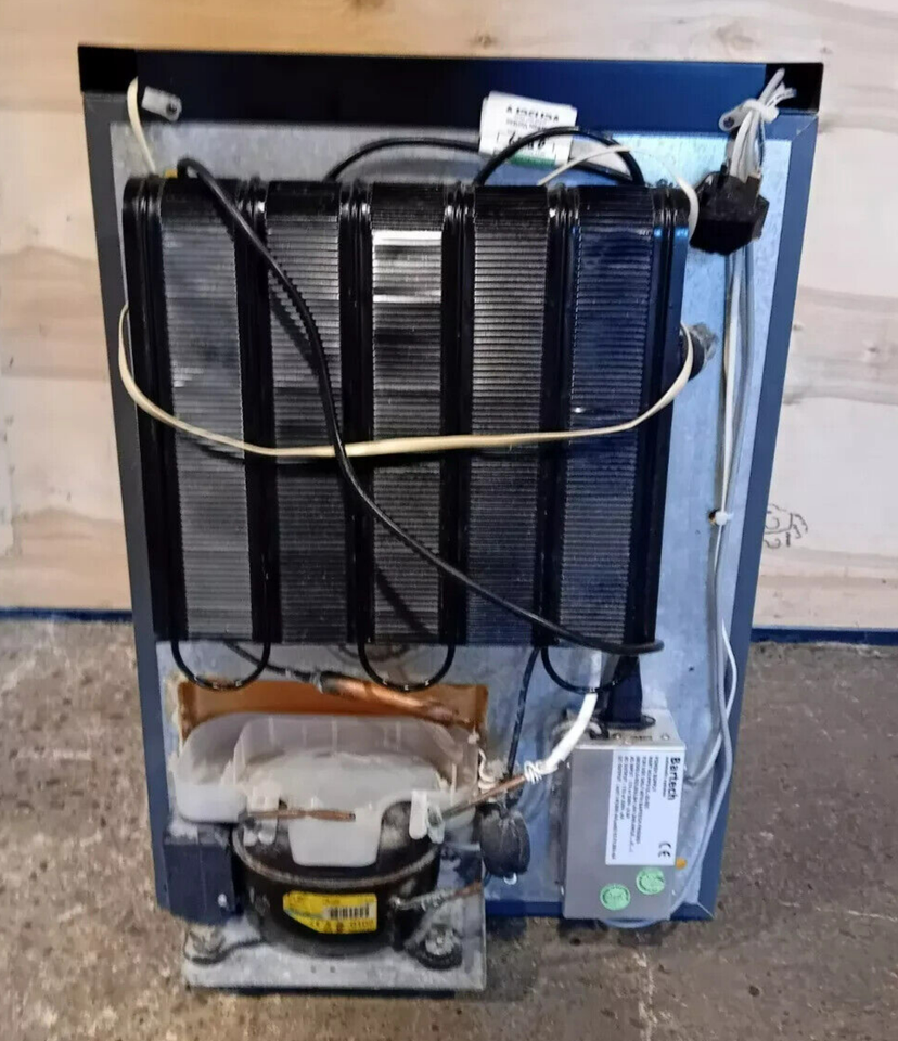 MINI BAR BARTECH, small fridge. Gr8 for Xmas Overflow/uni room/home bar ...