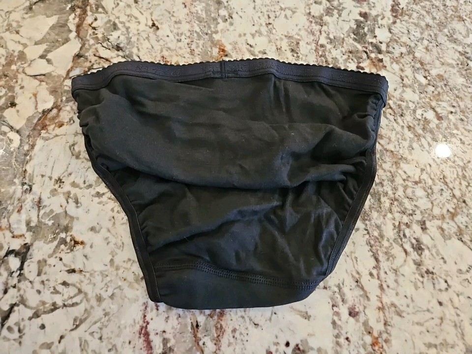 True Vintage Victoria Secret Signature Waistband Scalloped Edge String ...