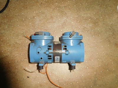 Vacuum - Thomas Compressor Vacuum Pump