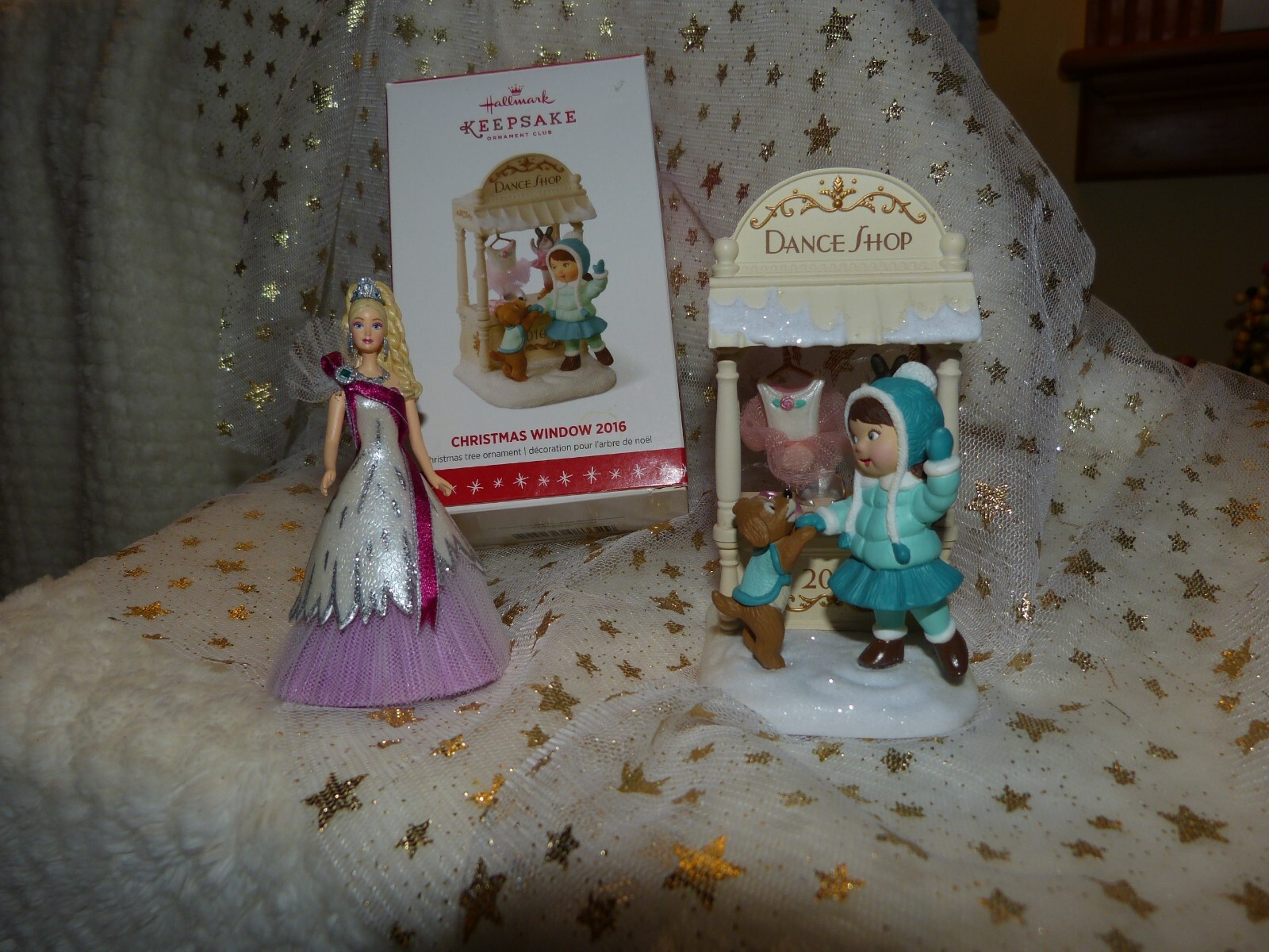 Hallmark Christmas Window 2016 Keepsake Ornament Club 14th in Series ...