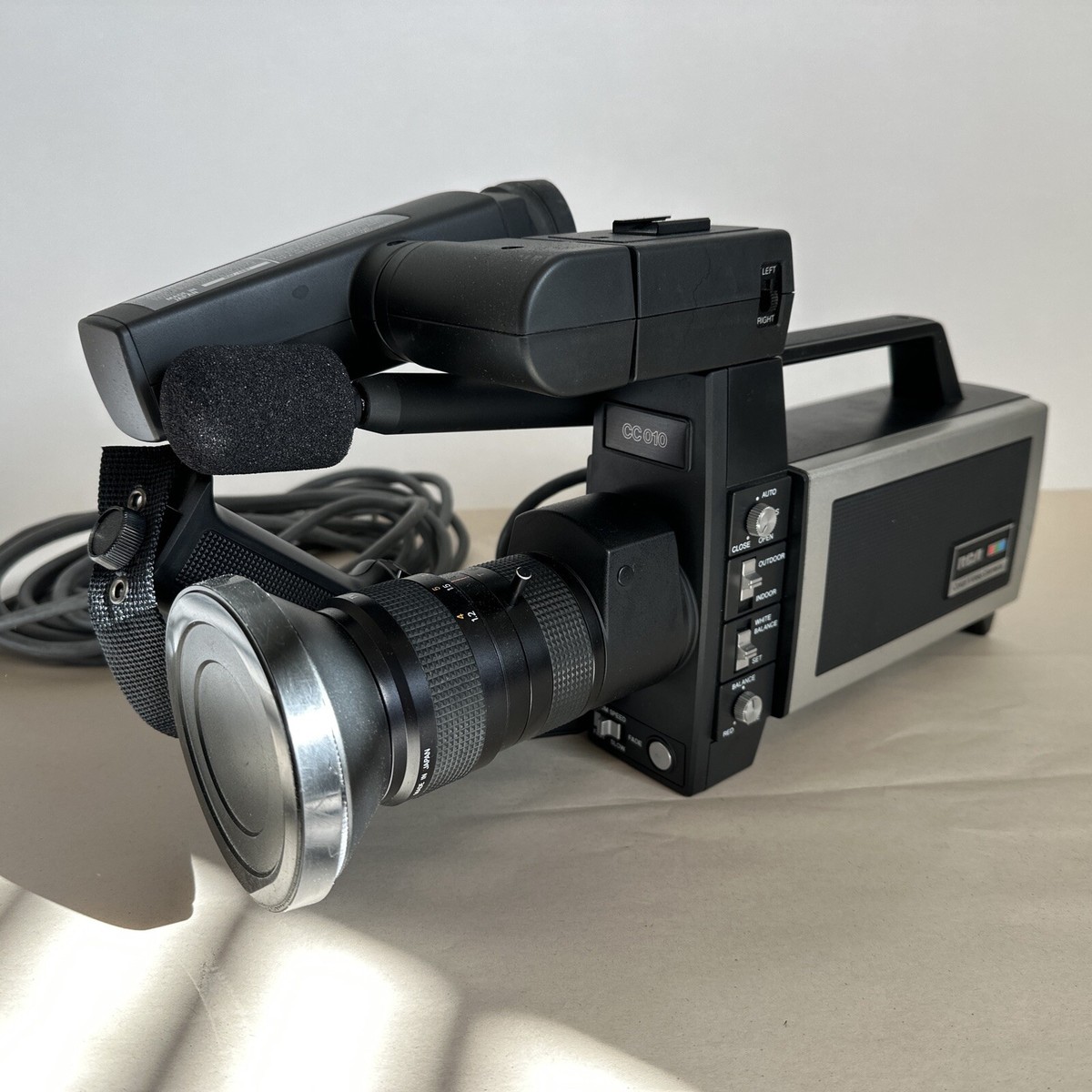 RCA Corporation Model CC010 Color Video Camera with case RCA Corporation Model CC010 Color Video Camera with case