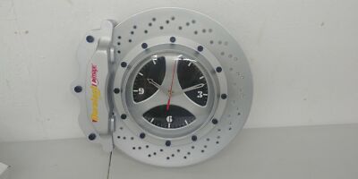 Duralast Gold Cmax Break Pad Battery Operated 14" Wall Clock Shelf H2 ...