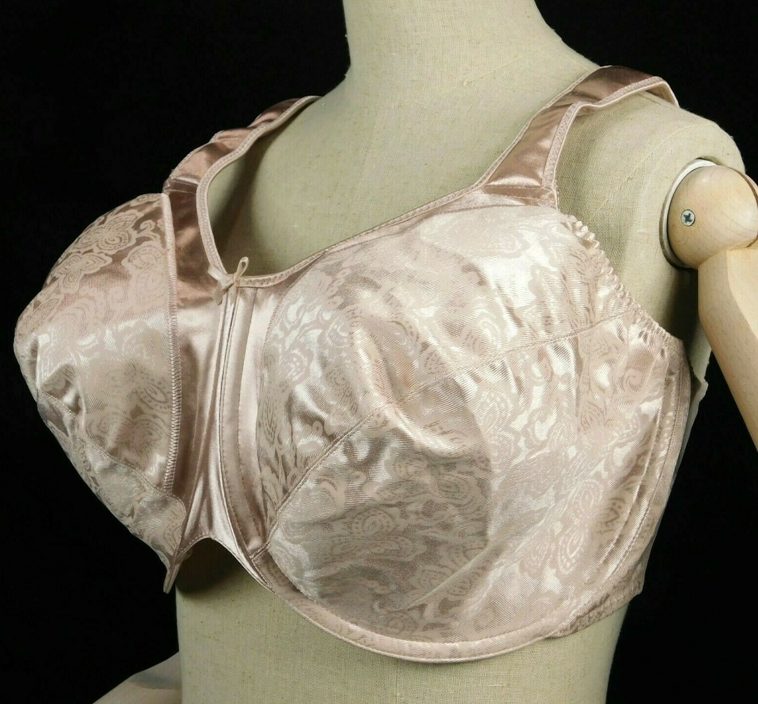 Bali Satin Tracings Minimizer Underwire Bra Nude 3562 Sz 42DDD | eBay