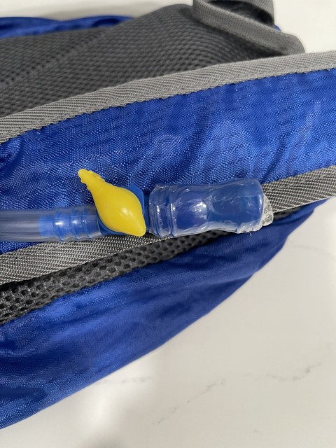 Adventuridge Lightweight 2 Liter Hydration Backpack With Microban ...