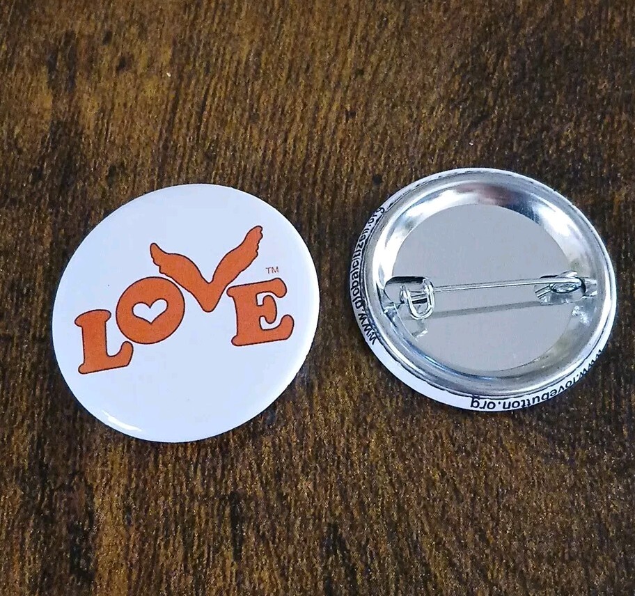 Coldplay Chris Martin Love Logo Button Hat Lapel Trading Pin Badge ...