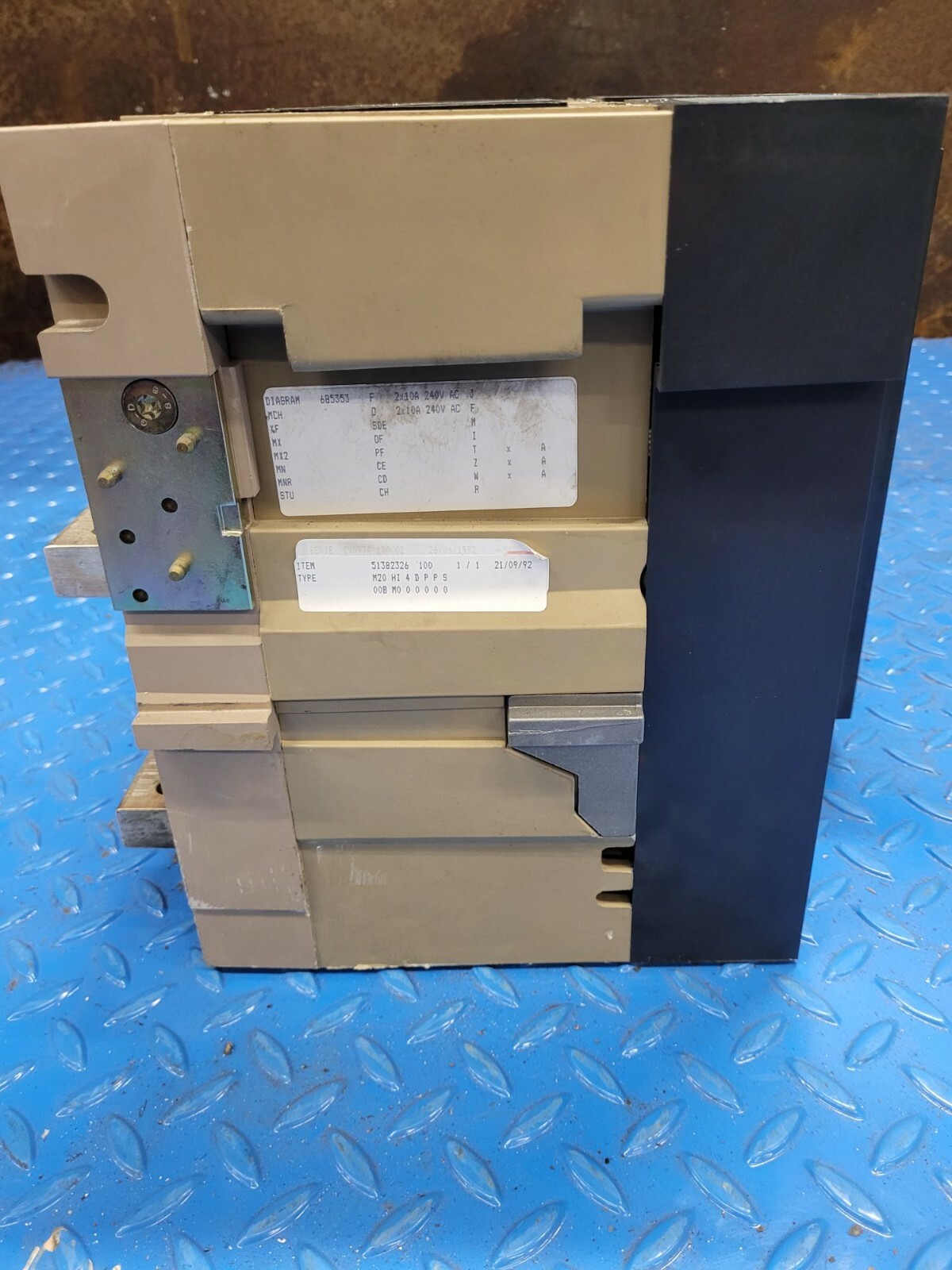 Merlin Gerin M20 HI Masterpact 2000 Amp 4 Pole | eBay UK