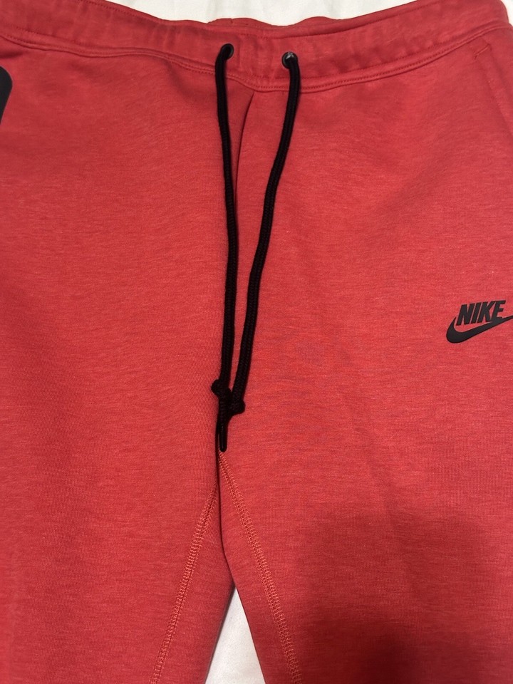 Nike Sportswear Tech Fleece Joggers Pants Red FB8002-672 Men’s Sz ...