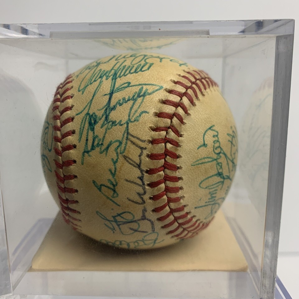 DON MATTINGLY AUTO - 1984 New York Yankees Team Signed Baseball 🔥 | eBay