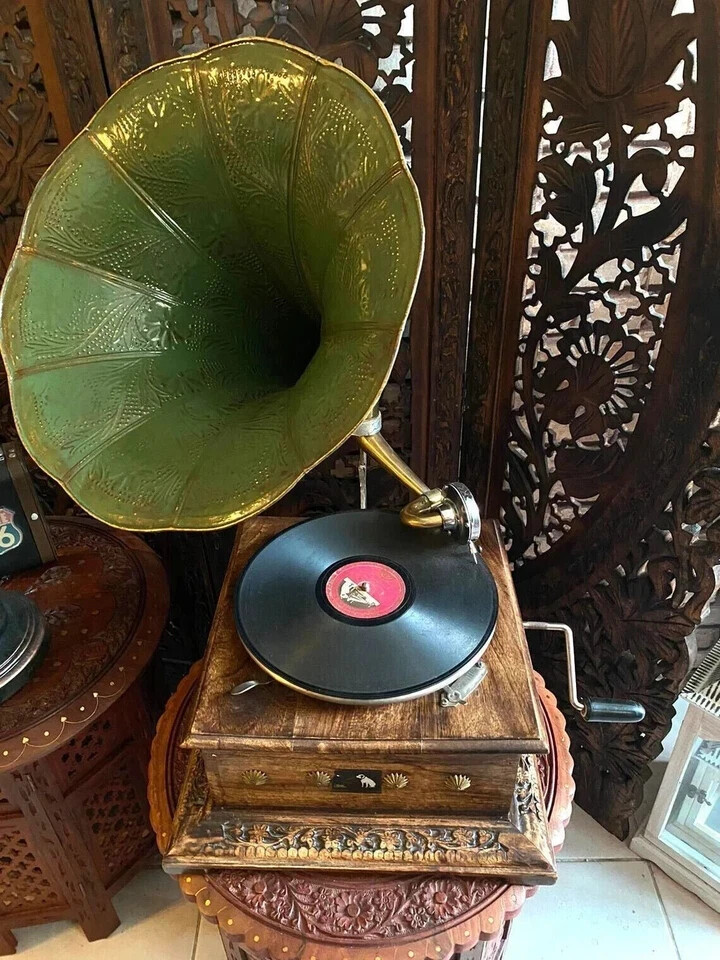 Working Antique Gramophone – Vintage Phonograph Record Player Brass ...