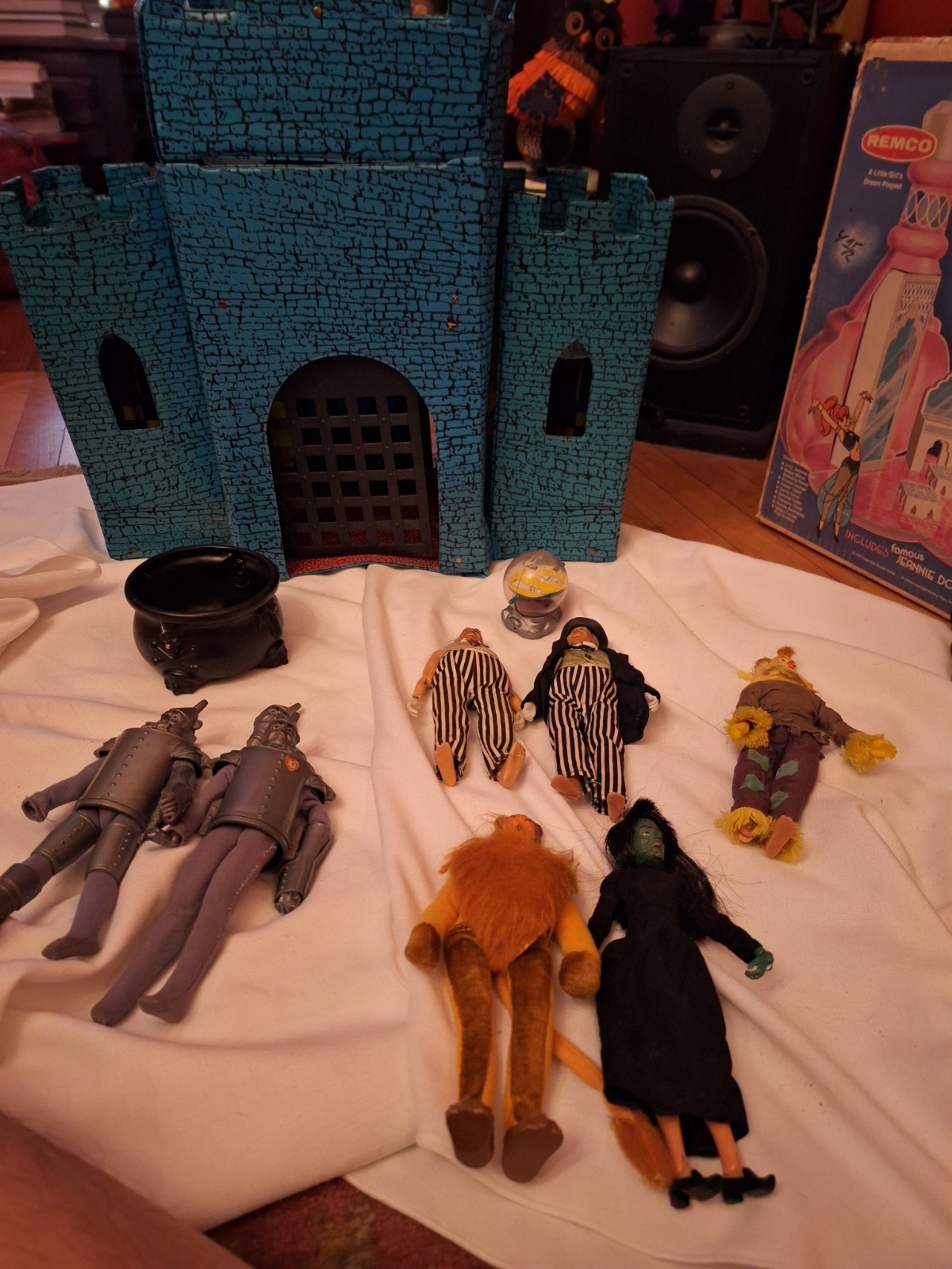 Mego 1974 Wizard Of Oz Witch’s Castle AND Characters | eBay