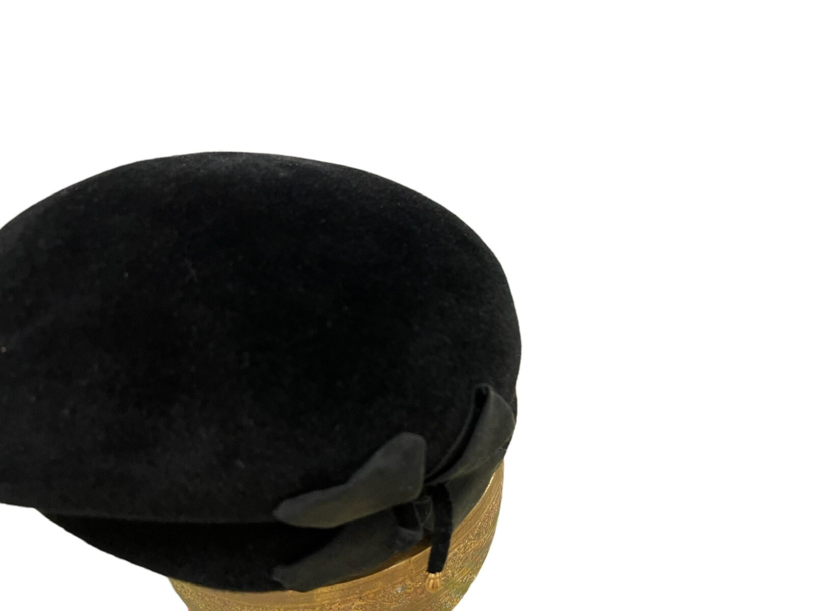 Vintage 1950’s Cloche Style Black Velour Hat Made in … - Gem