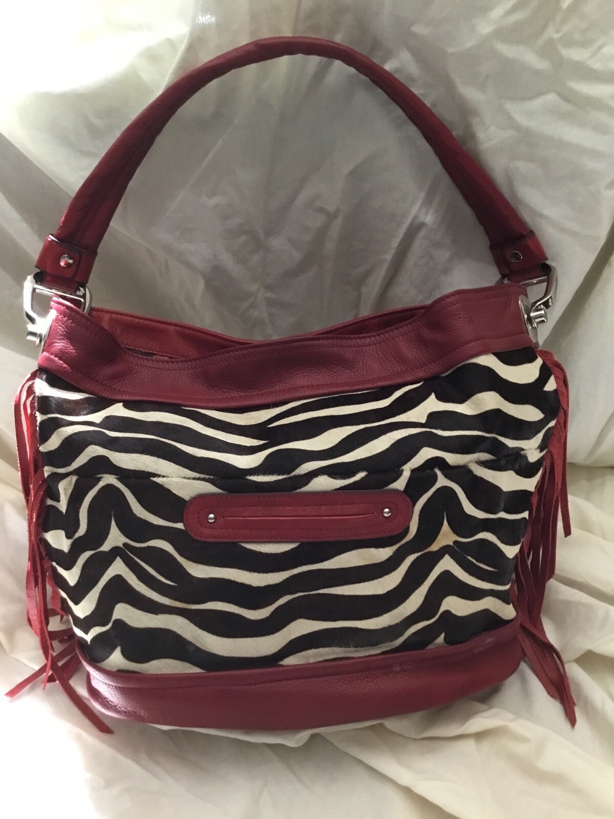 B Makowsky Purse Andrea Bucket, Hobo Style, MSRP $298… - Gem