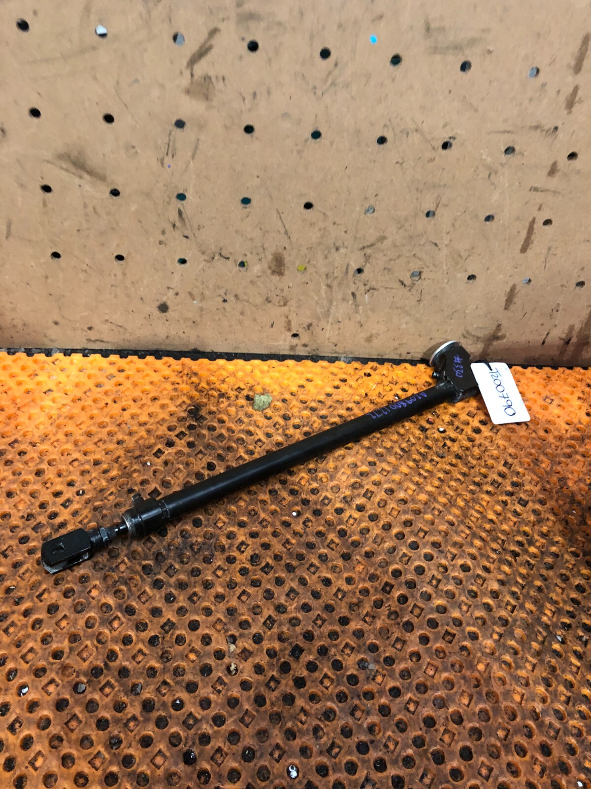 MERCEDES W209 CLK Convertible Hydraulic Cylinder A2098001272 for sale ...