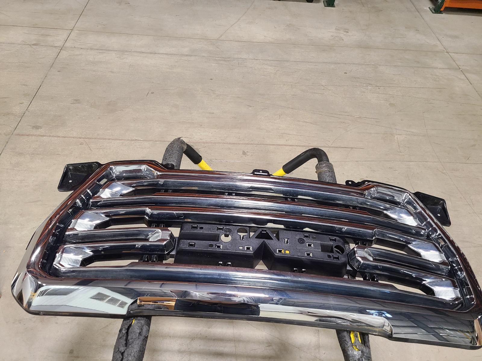 2019-2020 GMC Sierra 1500 SLT Chrome Grille OEM 84508284 for sale ...