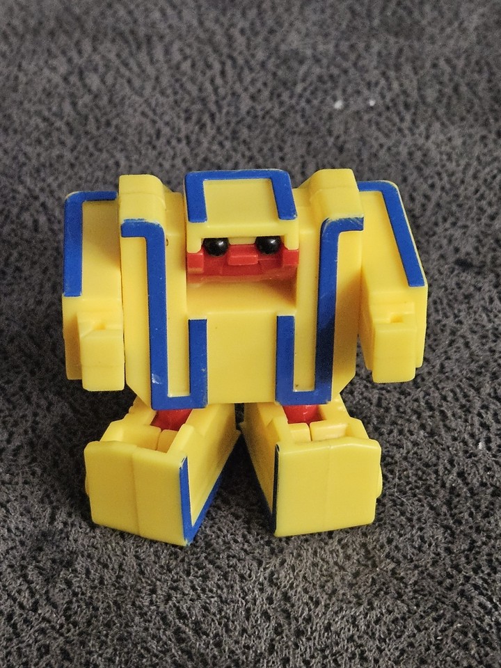 Alpha-Bots Alphabet Transforming Letter E Action Figure Lakeshore Toys ...