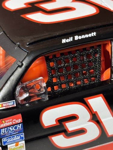 Neil Bonnett 1992 Mom N Pops Nascar 1/24 Diecast Action Chevy Lumina ...