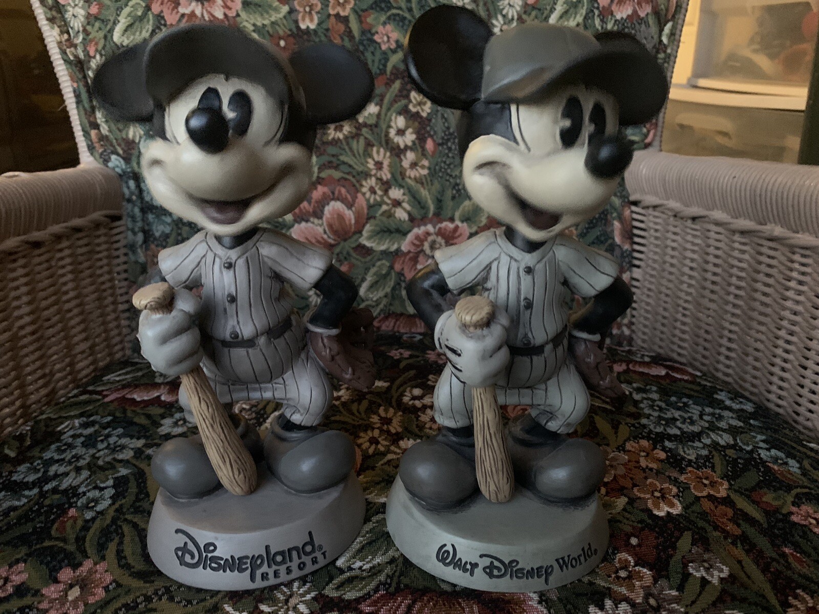 Disneyland Resort Disney World Mickey Mouse Baseball Player 8 ...