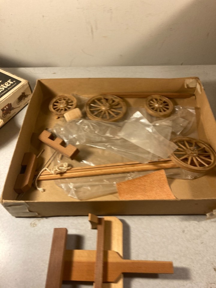 Craft Master Wagons of the Old West Conestoga Wagon 50102 Wooden Model ...