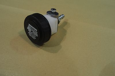 TRIUMPH T140 BONNEVILLE TR7 T160 TRIDENT REAR MASTER CYLINDER RESERVOIR ...