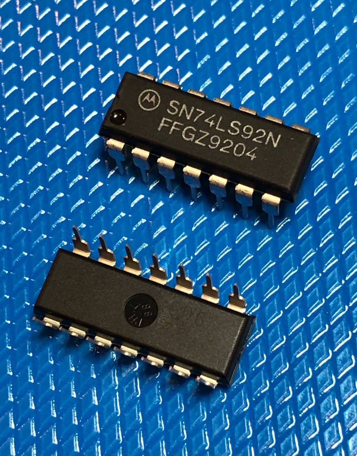 Motorola SN74LS92N IC Counter, 14-Pin, DIP | eBay