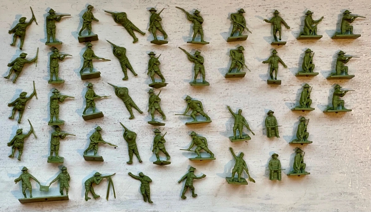 Scale Army Men