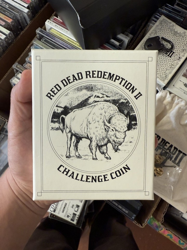 Red Dead Redemption 2 Collector's Edition Box (NO GAME) Contents New ...