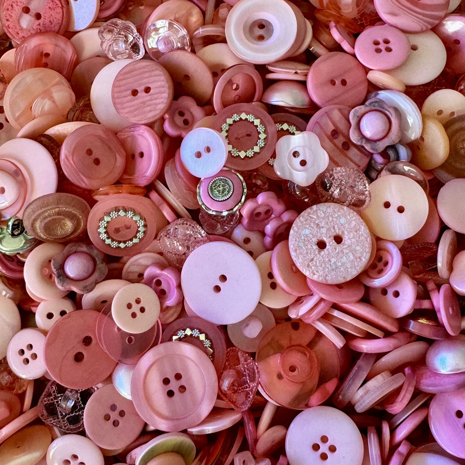 Incredible Mixed Lot Of Dyed PINK Premium Buttons All Sizes For ...