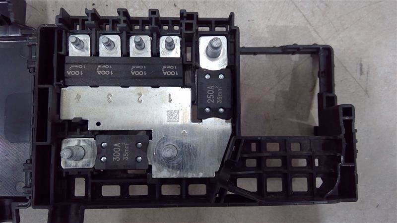 2018-2020 CHEVROLET COLORADO FUSE BOX OEM BATTERY TERMINAL OEM ...