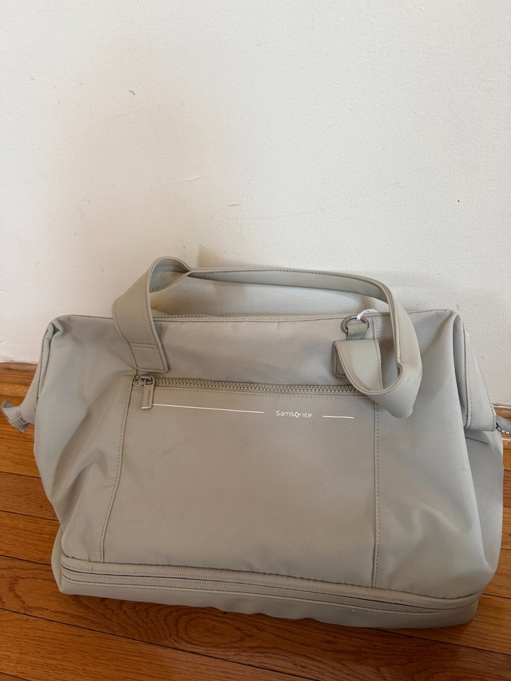 New Samsonite Better Than Basics Drop Bottom Weekender Duffle Bag Beige | eBay